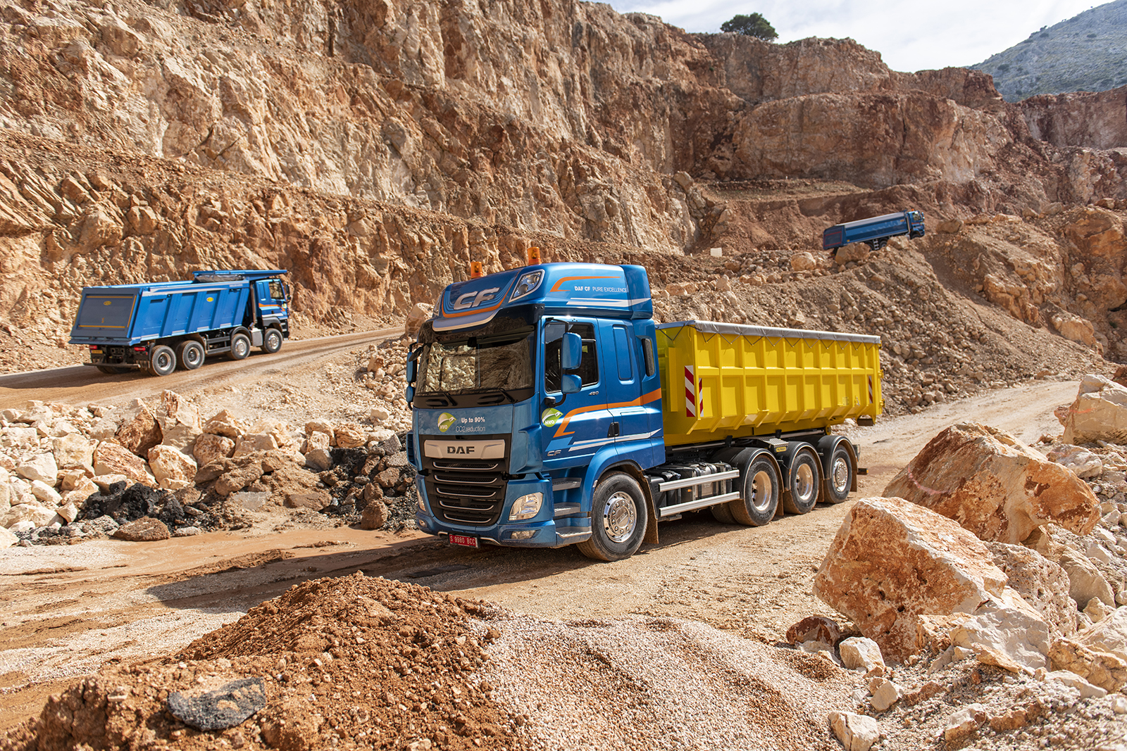DAF Trucks Expands UK Product Range at CV Show - Bulk & Tipper