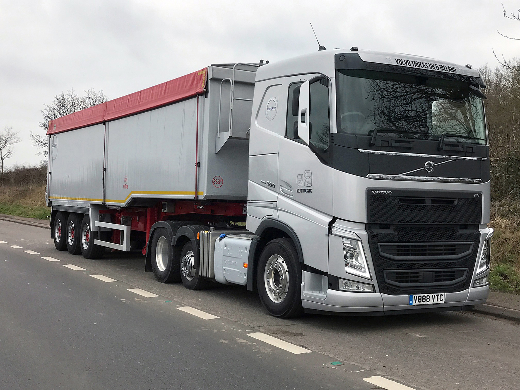 Volvo Trucks Power Takes off at Tip-Ex 2019 - Bulk & Tipper